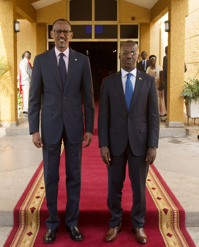 Amateka ya Senateri Evode Uwizeyimana wakatiye abiyita Opposition # ...
