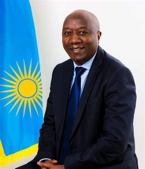 Dr Ngirente Édouard yashimiye Perezida Paul Kagame ku cyizere ...